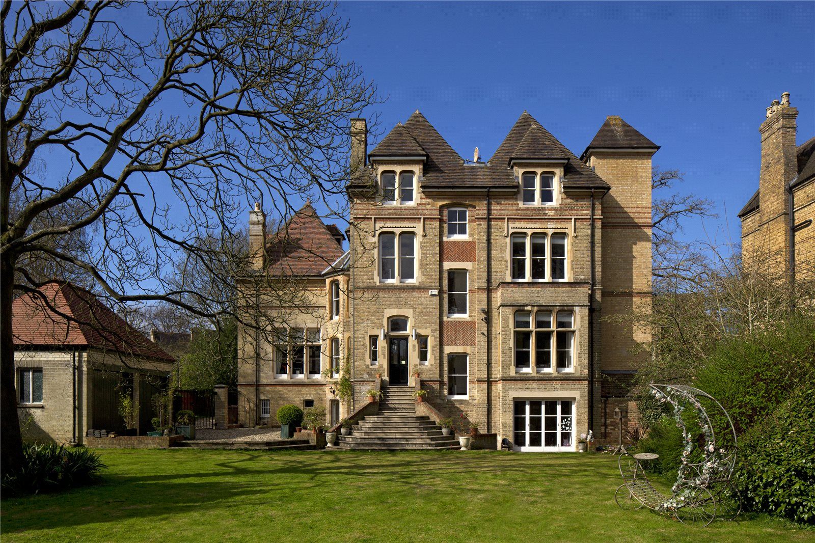 20 Bradmore Road: A substantial detached house in Central North Oxford ...
